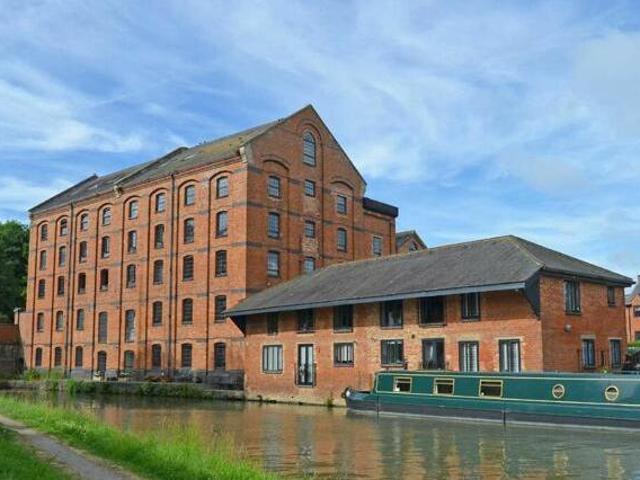 2 Bedroom Apartment For Sale In Blisworth