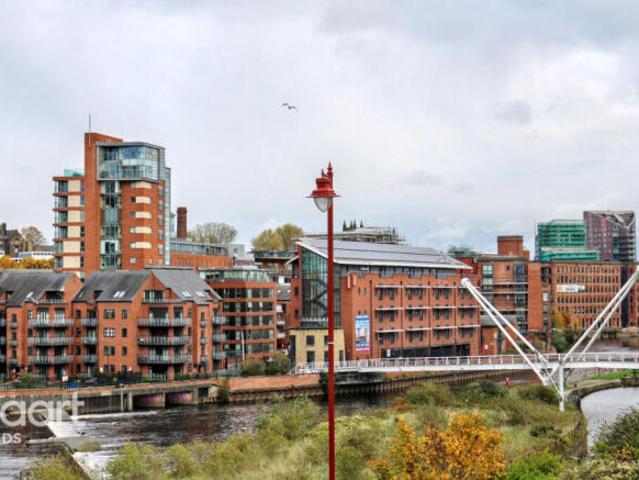 2 bedroom apartment for sale in Bowman Lane, LEEDS, LS10