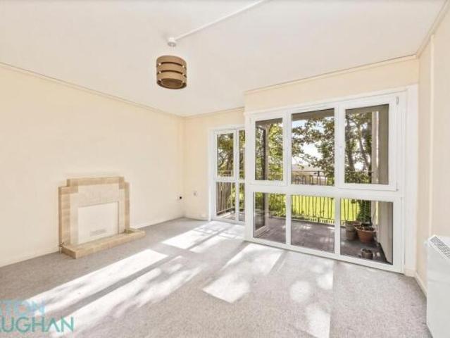 2 bedroom flat for sale in Bowring Way, Brighton, BN2