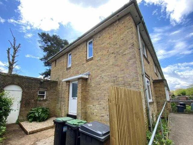2 Bedroom Apartment For Sale In Bournemouth, Dorset