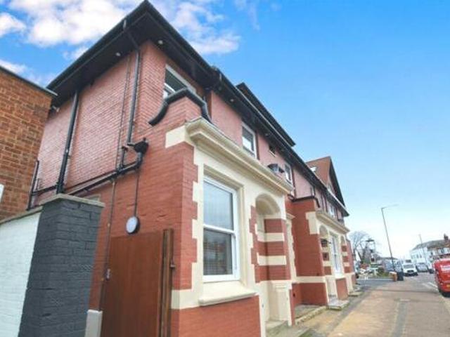 2 Bedroom Apartment For Sale In Bournemouth, Dorset