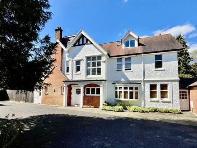 2 Bedroom Apartment For Sale In Bournemouth, Dorset