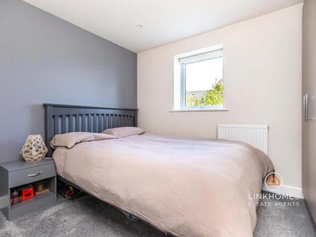 2 bedroom apartment for sale in Bournemouth Road, Poole, BH14