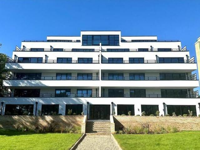 2 Bedroom Apartment For Sale In Bournemouth