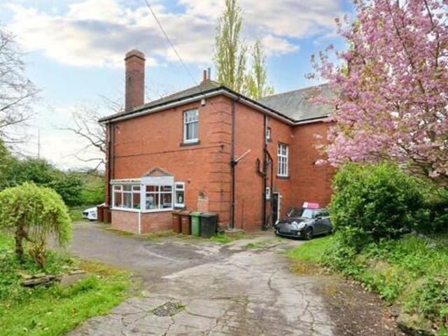 2 Bedroom Apartment For Sale In Bramley, Leeds