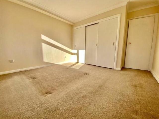 2 bedroom apartment for sale in Branksome Wood Road, Bournemouth, Dorset, BH4