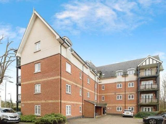 2 Bedroom Apartment For Sale In Brentwood