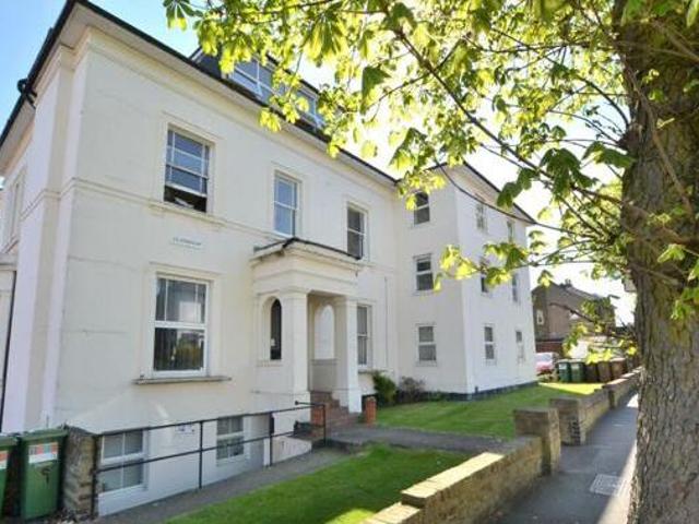 2 Bedroom Apartment For Sale In Bridge Road, Wallington