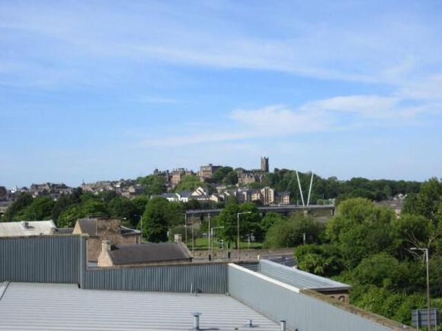 2 bedroom apartment for sale in Bridge Square Apartments, LA1