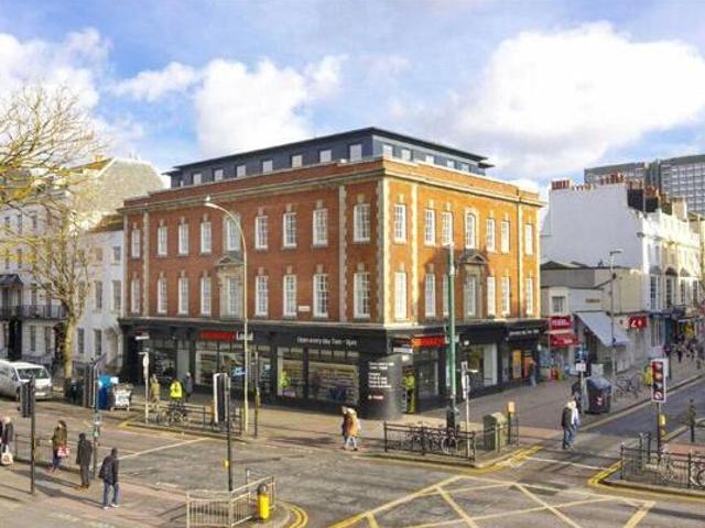 2 Bedroom Apartment For Sale In Brighton, East Sussex