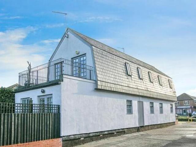 2 Bedroom Apartment For Sale In Brightlingsea