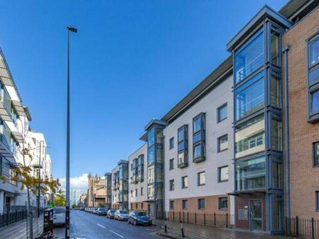 2 Bedroom Apartment For Sale In Bristol