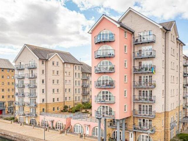 2 Bedroom Apartment For Sale In Bristol, Somerset
