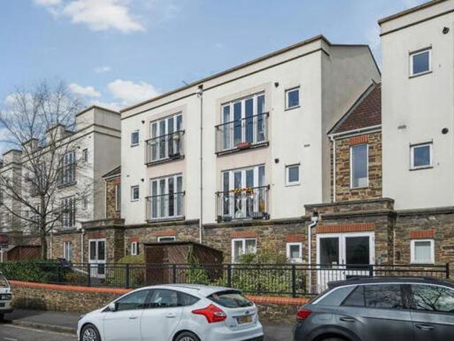 2 Bedroom Apartment For Sale In Bristol, Somerset