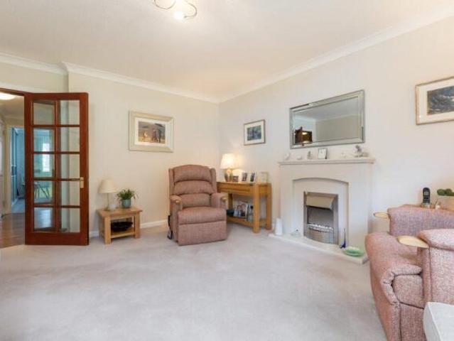 2 bedroom apartment for sale in Brisbane Court, Braidpark Drive, Giffnock, G46
