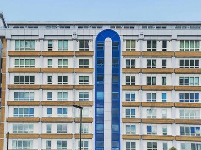2 Bedroom Apartment For Sale In Bromley