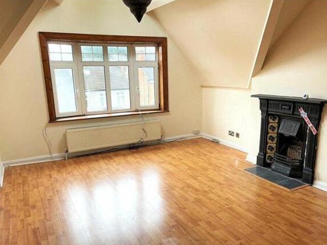 2 Bedroom Apartment For Sale In Bromley