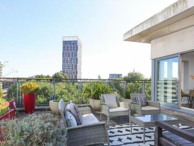 2 Bedroom Apartment For Sale In Broad Weir
