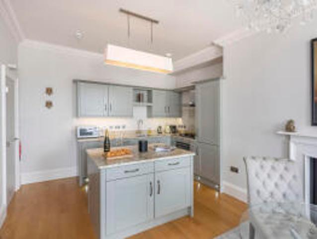 2 bedroom apartment for sale in Brunswick Place, Bath, Somerset, BA1