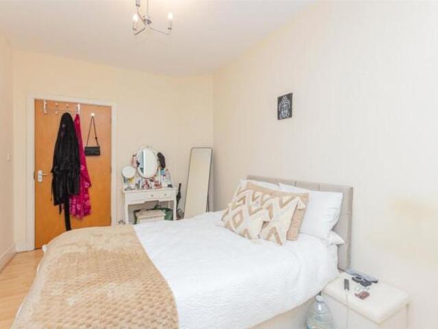 2 bedroom apartment for sale in Brunswick Road, Ealing, W5