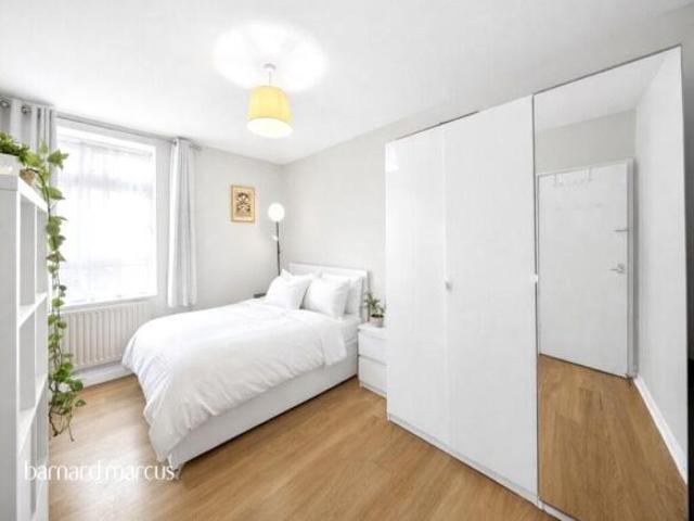2 bedroom apartment for sale in Cubitt Terrace, London, SW4