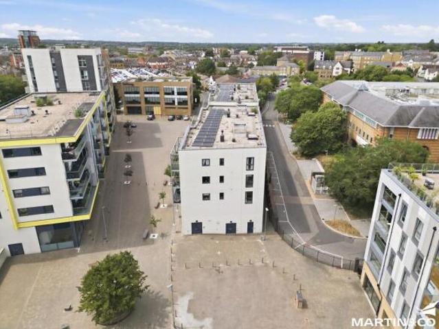 2 bedroom apartment for sale in Cunard Square, Chelmsford, CM1