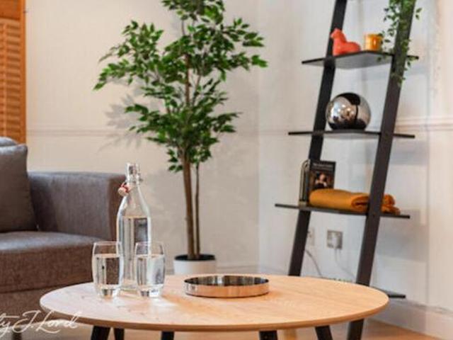 2 Bedroom Apartment For Sale In Curlew Street