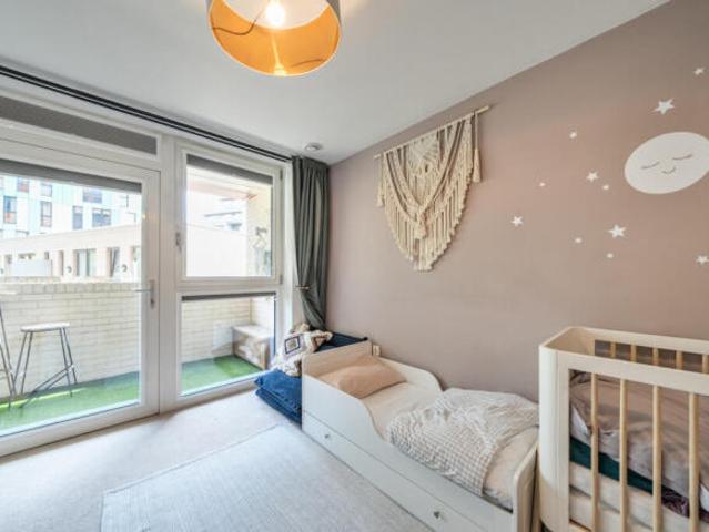 2 bedroom apartment for sale in Cable Walk, Greenwich, SE10
