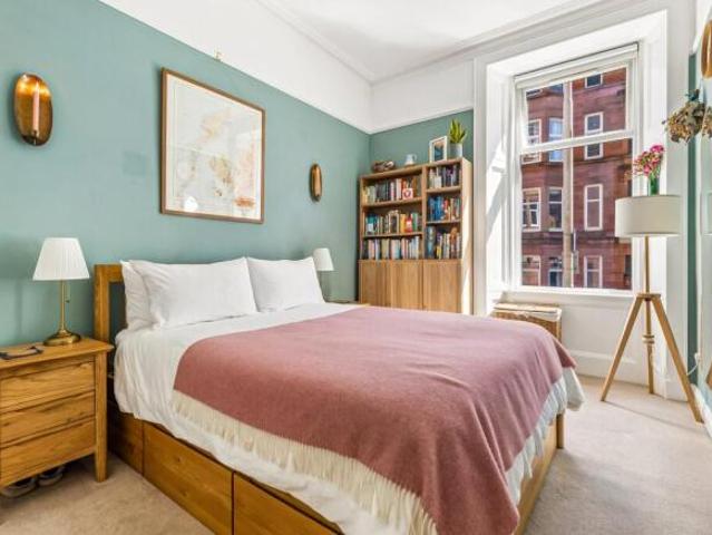 2 bedroom apartment for sale in Caird Drive, Partick, Glasgow, G11
