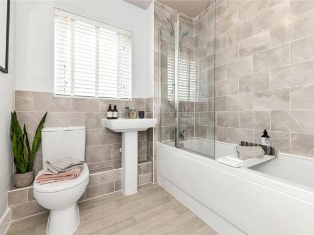 2 bedroom apartment for sale in Cambridge Road, Cambridge, CB3