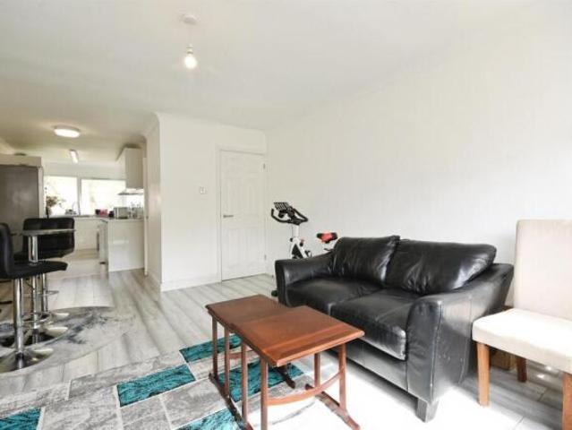 2 bedroom apartment for sale in Cameron Close, Warley, Brentwood, CM14