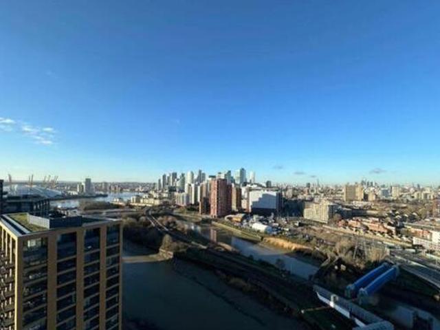 2 Bedroom Apartment For Sale In Canning Town, London