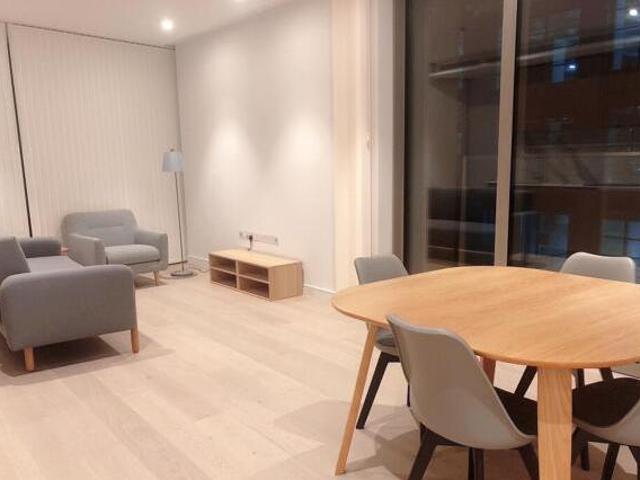 2 Bedroom Apartment For Sale In Canary Wharf