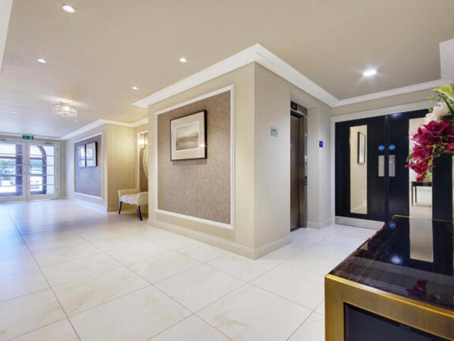 2 bedroom apartment for sale in Canford Cliffs Road, Canford Cliffs, Poole, Dorset, BH13