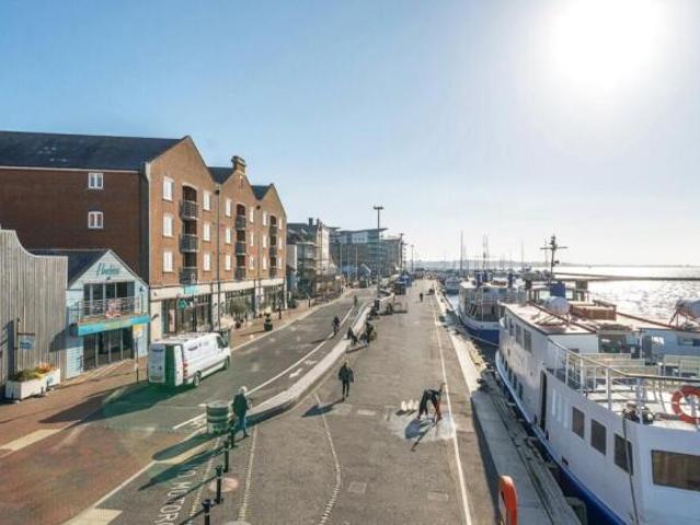 2 bedroom apartment for sale in Castle Street, Poole, BH15