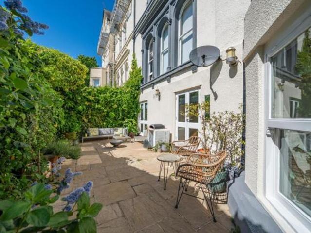 2 bedroom apartment for sale in Cavendish Crescent North, The Park, NG7
