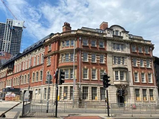 2 bedroom apartment for sale in Centenary House LS2