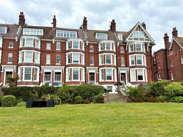 2 bedroom apartment for sale in Chatsworth Gardens, Meads, Eastbourne, East Sussex, BN20