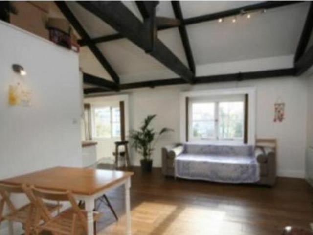 2 Bedroom Apartment For Sale In Cheltenham