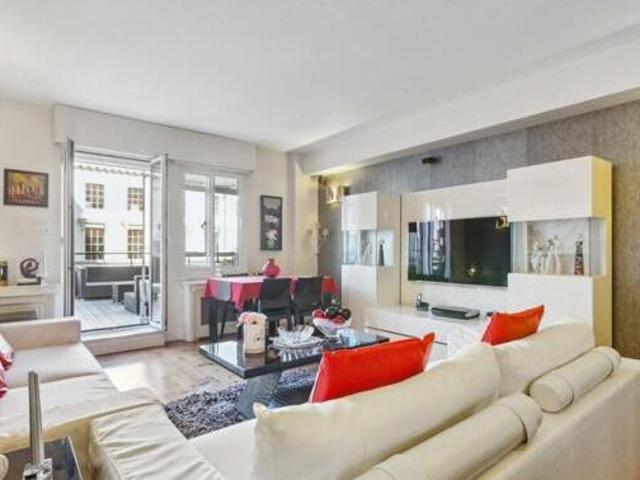 2 Bedroom Apartment For Sale In Cheltenham Terrace, London