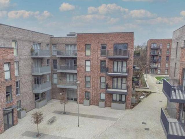 2 Bedroom Apartment For Sale In Chelmsford
