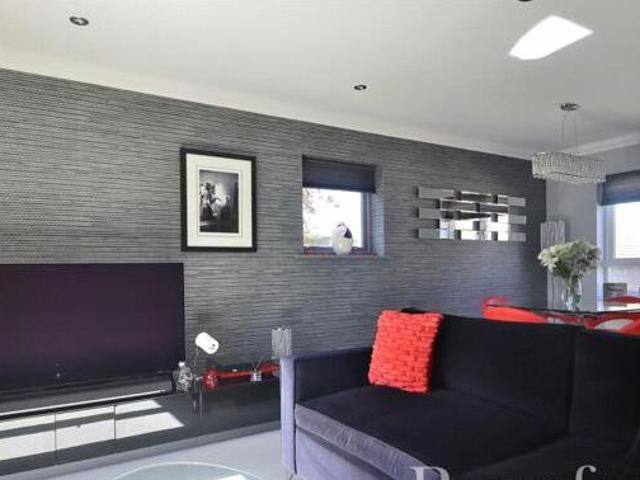 2 Bedroom Apartment For Sale In Chelmsford