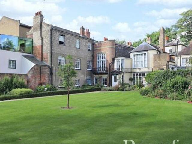 2 Bedroom Apartment For Sale In Chelmsford