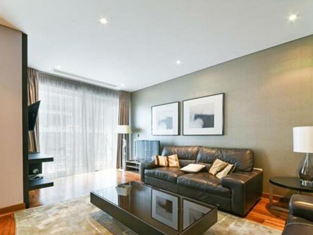 2 Bedroom Apartment For Sale In Chelsea Bridge Wharf, London