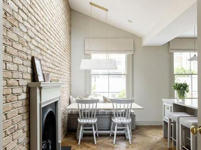 2 Bedroom Apartment For Sale In Chelsea, London