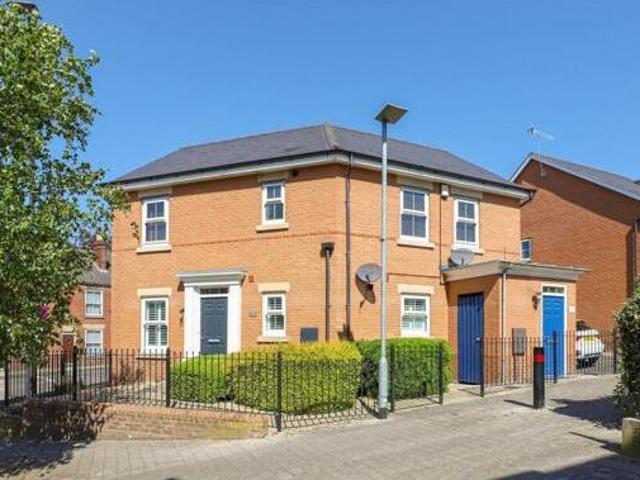 2 Bedroom Apartment For Sale In Chesterfield