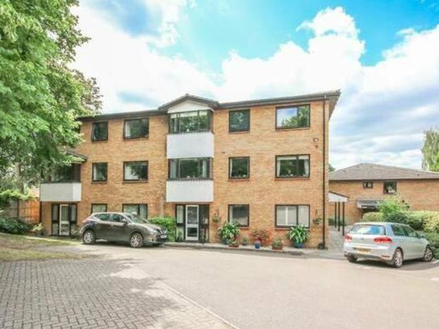 2 bedroom apartment for sale in Cheveley Road Newmarket CB8