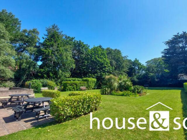 2 bedroom apartment for sale in Christchurch Road, East Cliff, Bournemouth BH1
