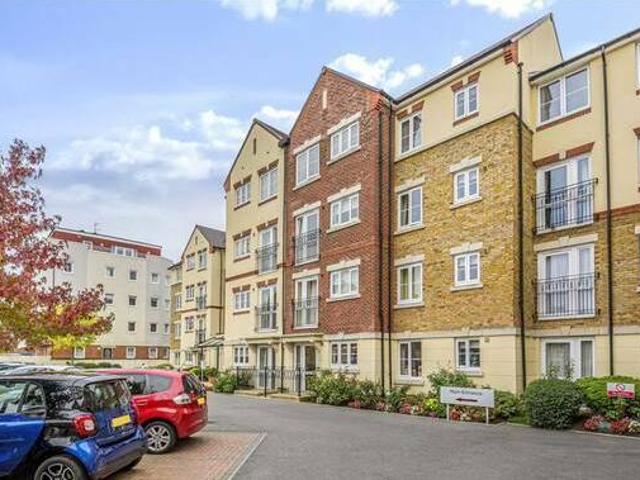 2 bedroom apartment for sale in Churchfield Road WaltonOnThames KT12