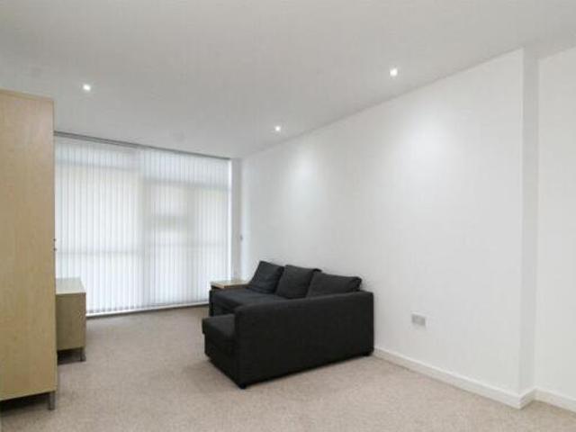 2 Bedroom Apartment For Sale In City Centre, Liverpool